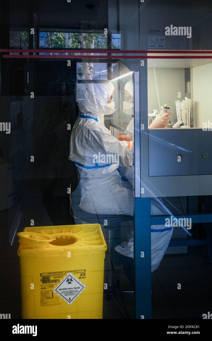 Human samples hi-res stock photography and images - Alamy