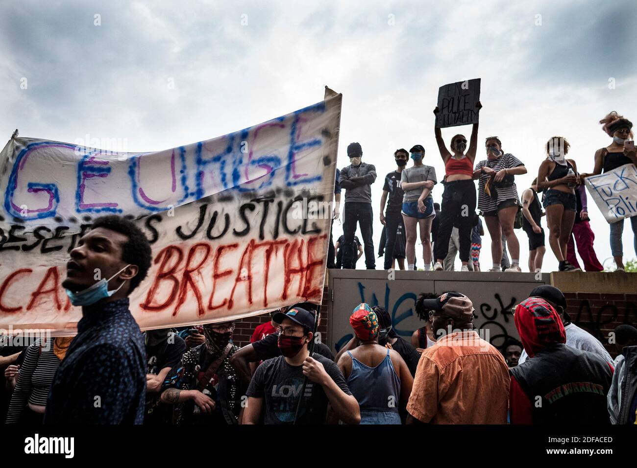 3rd precinct police station hi-res stock photography and images - Alamy