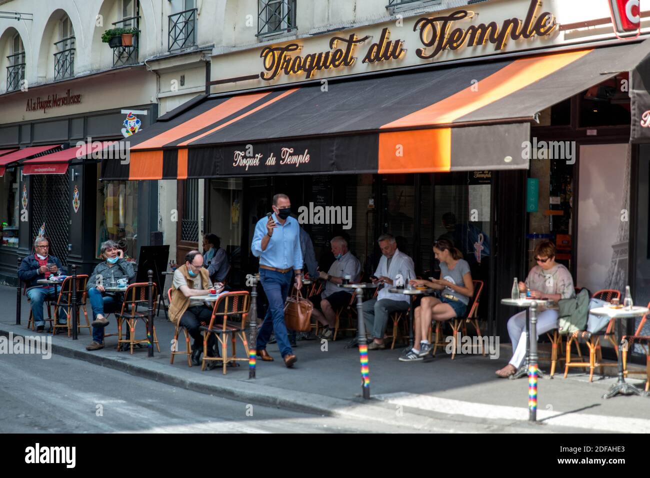 Terraces of restaurants and cafes to reopen in Paris, France, during ...