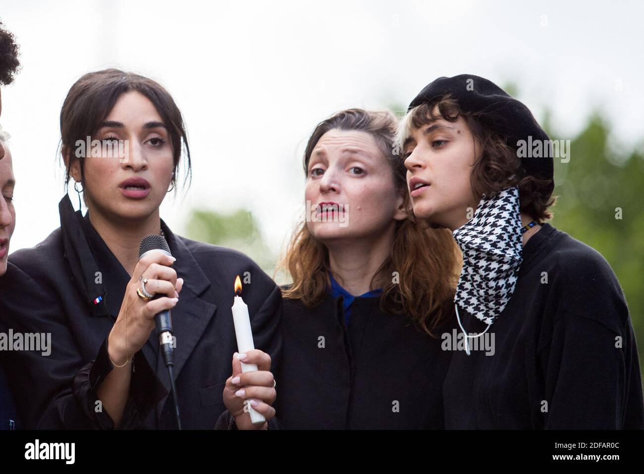 Singer Camelia Jordana and Claire Pommet dite Pomme - Tribute to George ...