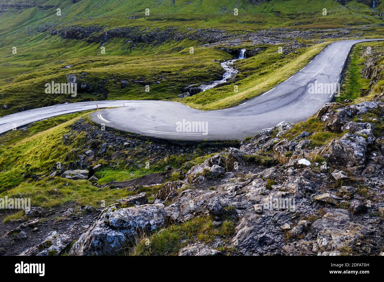 Parabolic Curve High Resolution Stock Photography and Images - Alamy