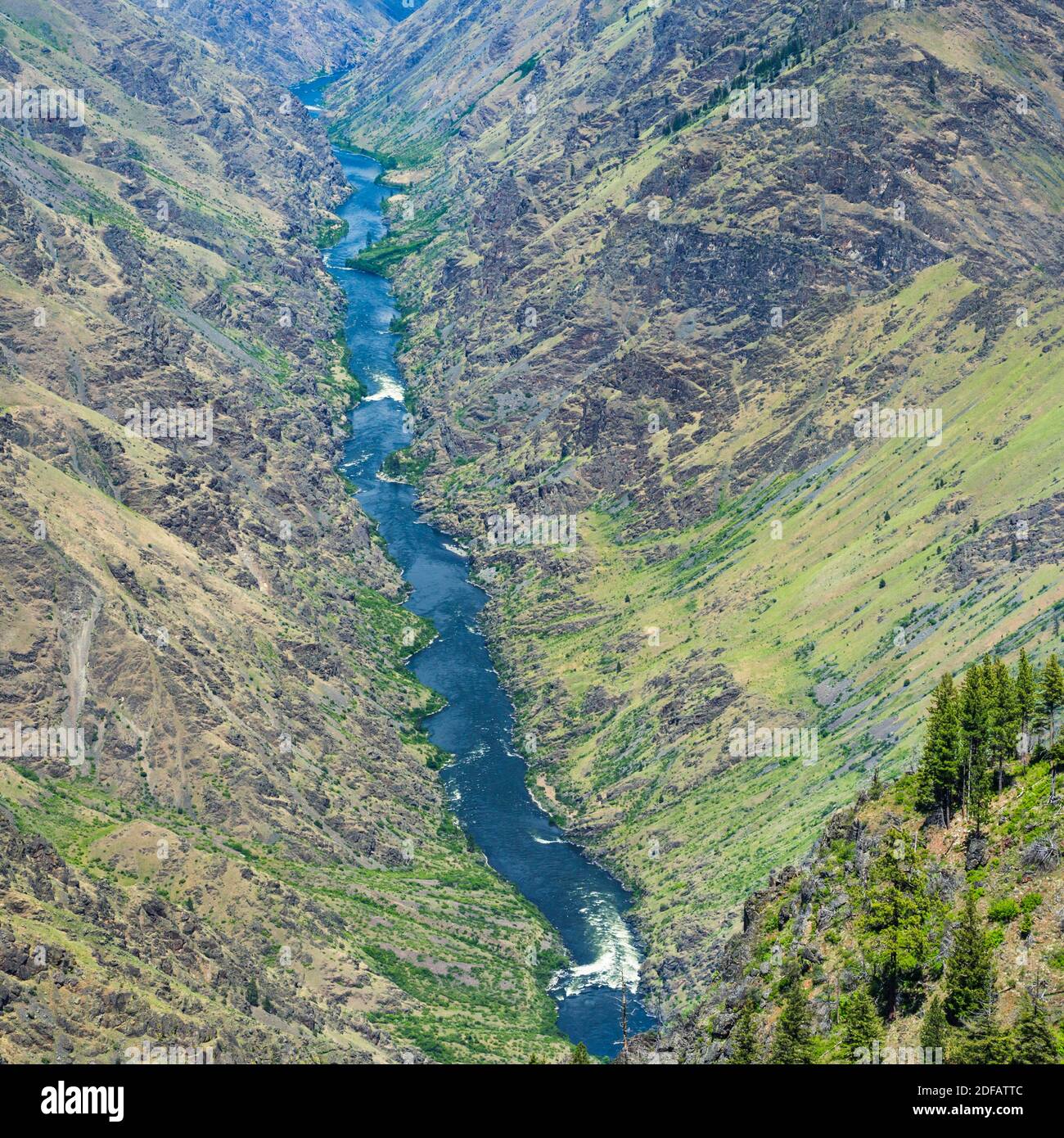 snake river in hells canyon viewed from barton heights along the oregon ...