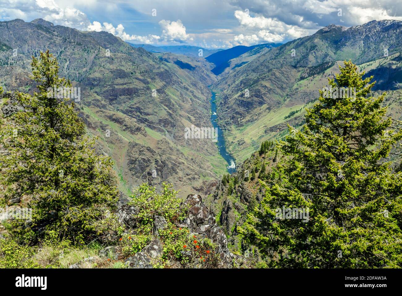 snake river in hells canyon viewed from barton heights along the oregon ...