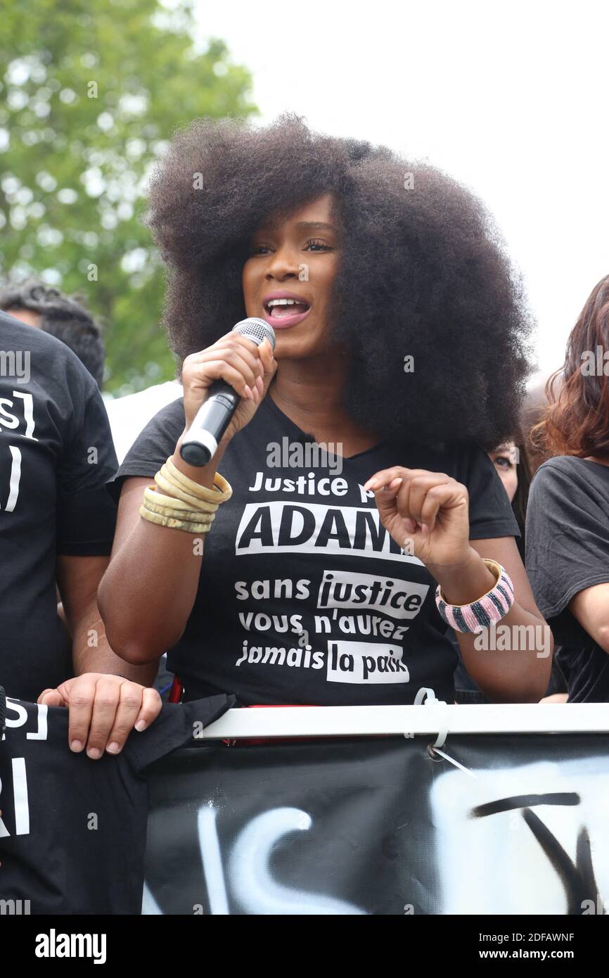 Assa Traore sister of Adama Traore - Thousands of demonstrators march ...