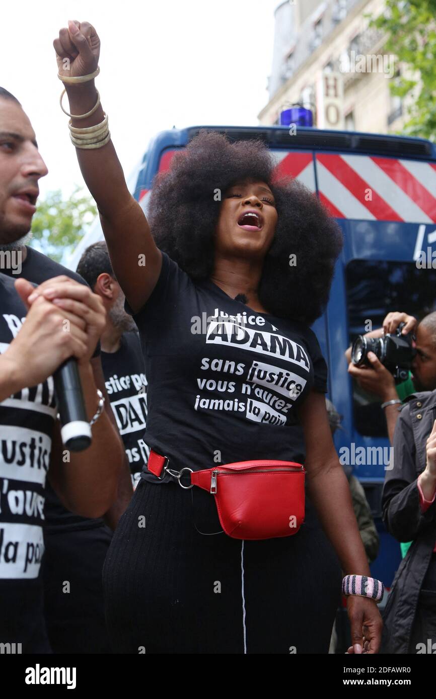 Assa Traore sister of Adama Traore - Thousands of demonstrators march ...