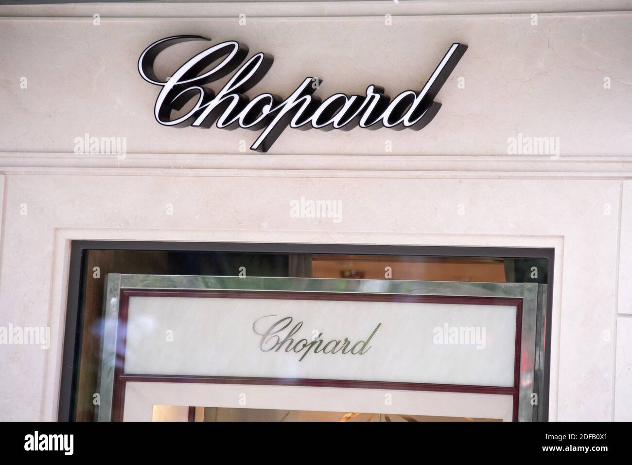 Chopard logo hi-res stock photography and images - Alamy