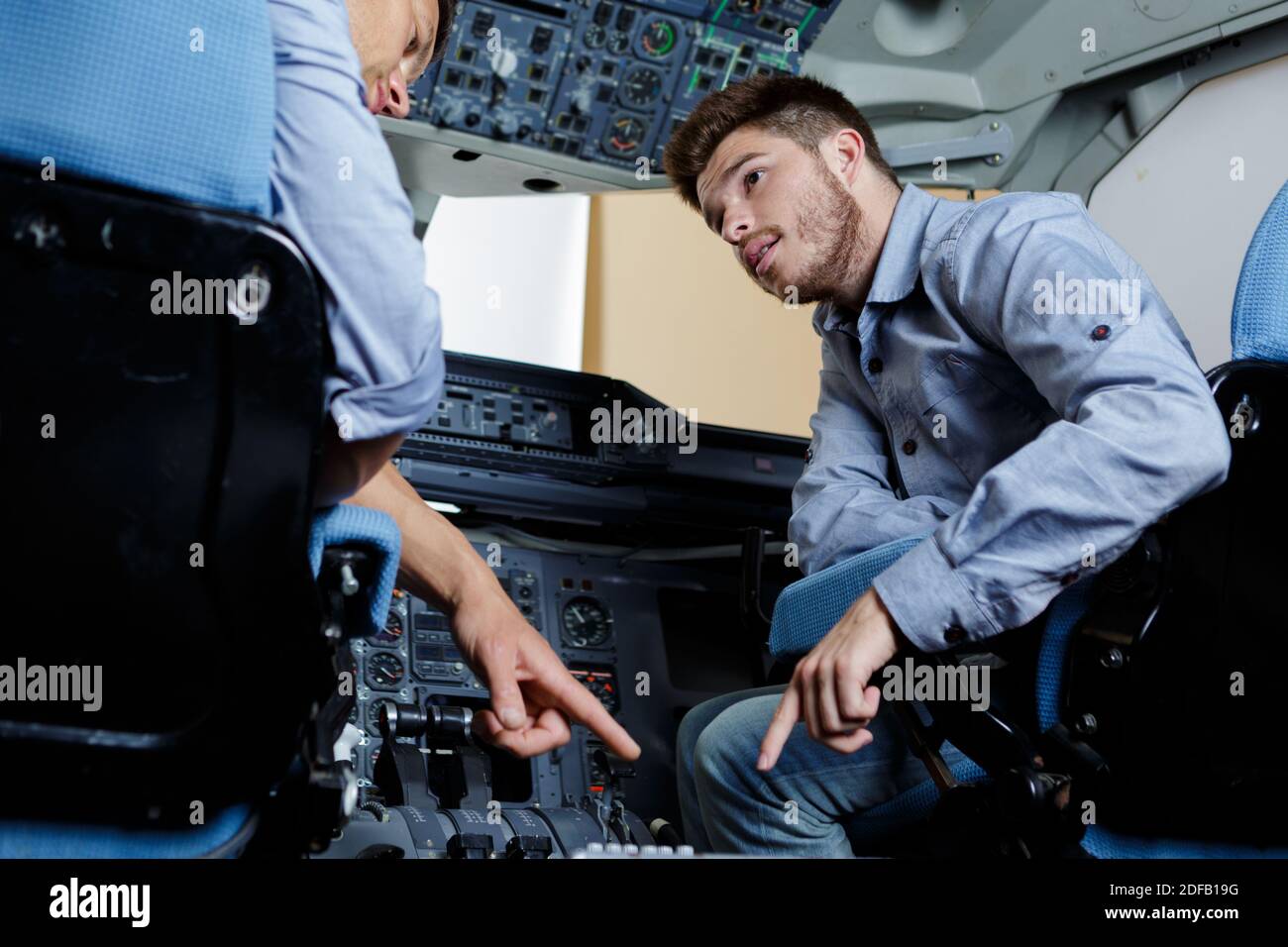 Small airplane computer cockpit hi-res stock photography and images - Alamy