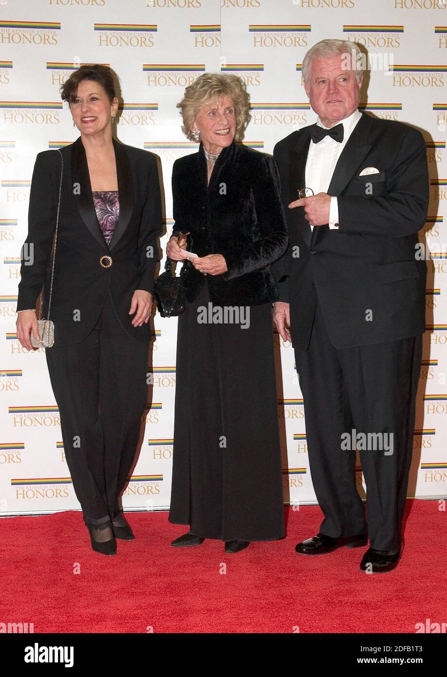 Kennedy center honors ted kennedy jean kennedy victoria reggie hi-res ...