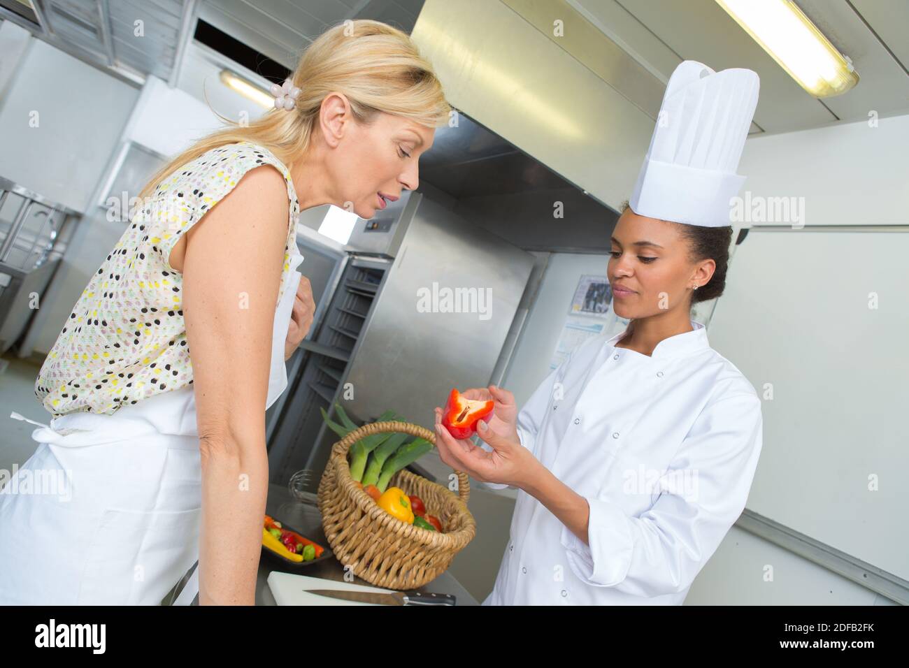 Bain marie kitchen hi-res stock photography and images - Alamy