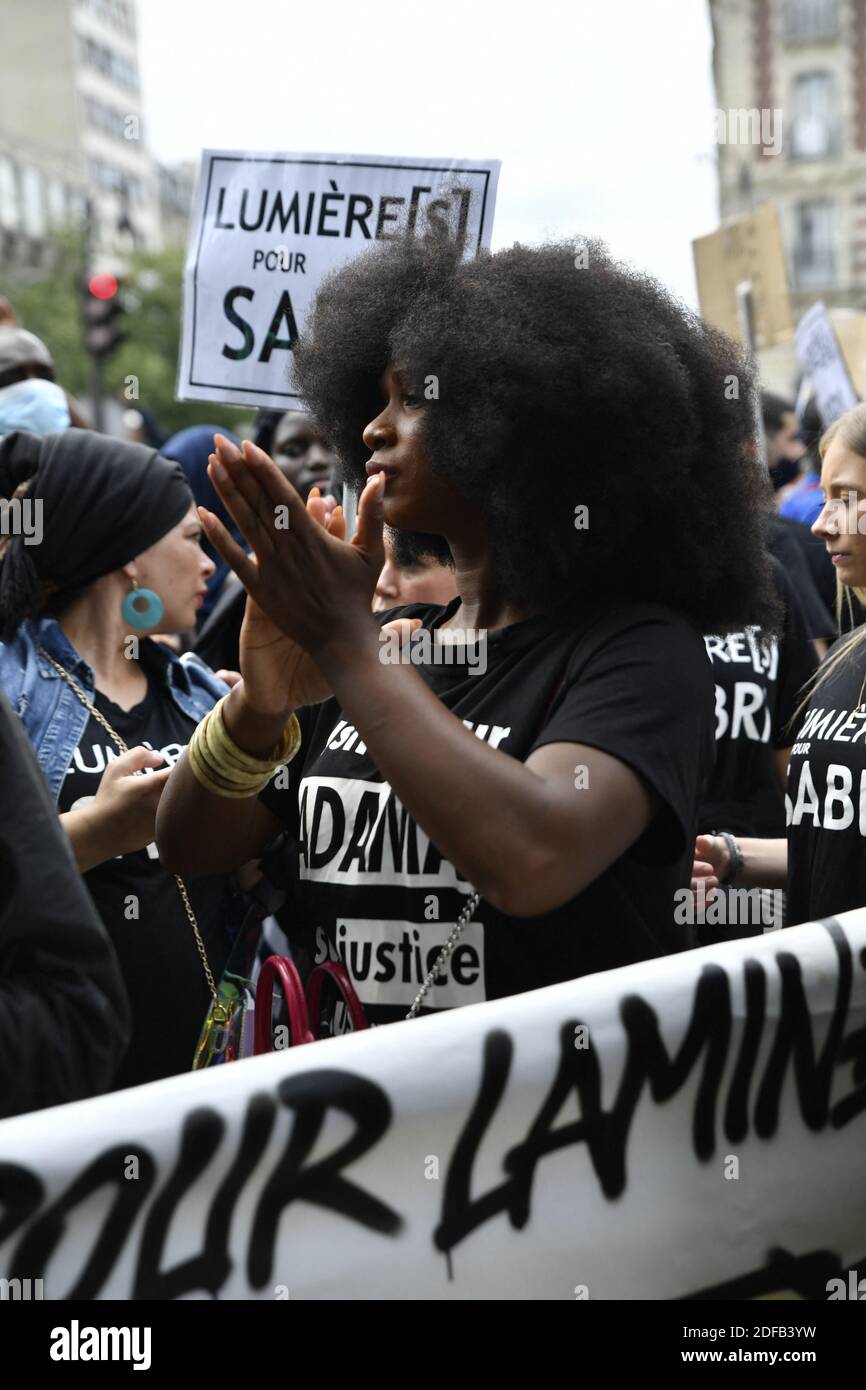 Sister of adama traore hi-res stock photography and images - Alamy