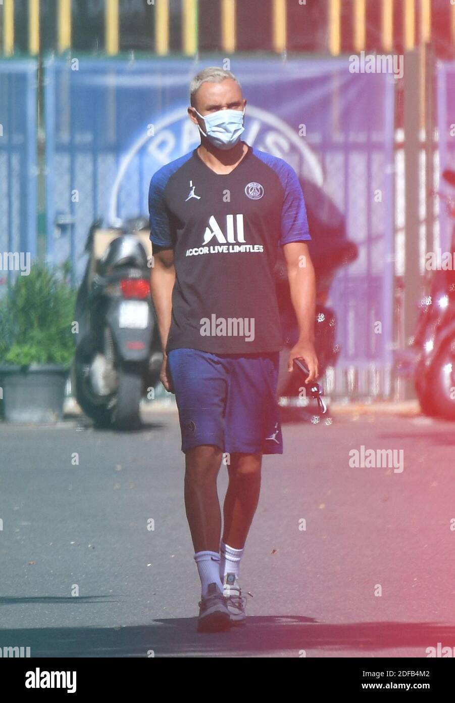 Costa rican goalkeeper keylor navas hi-res stock photography and images ...