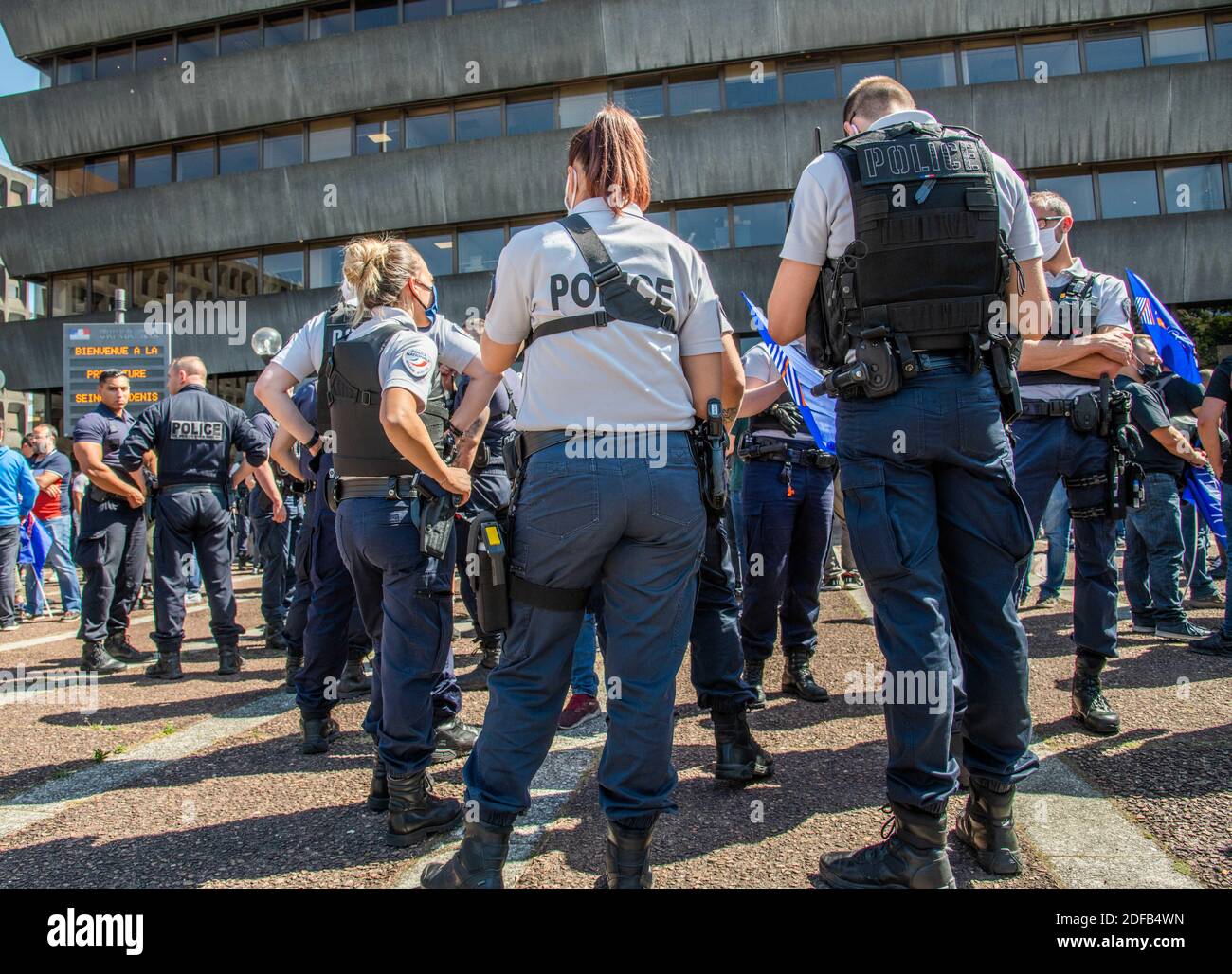 Members of French police from union Alliance Police nationale during a ...