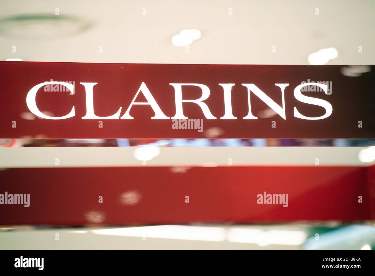 Clarins shop hi-res stock photography and images - Alamy