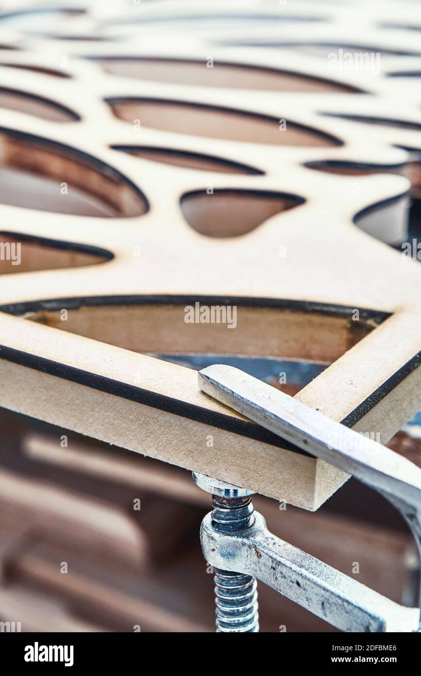 Decorative partition wall manufacturing process. Decorative partition ...