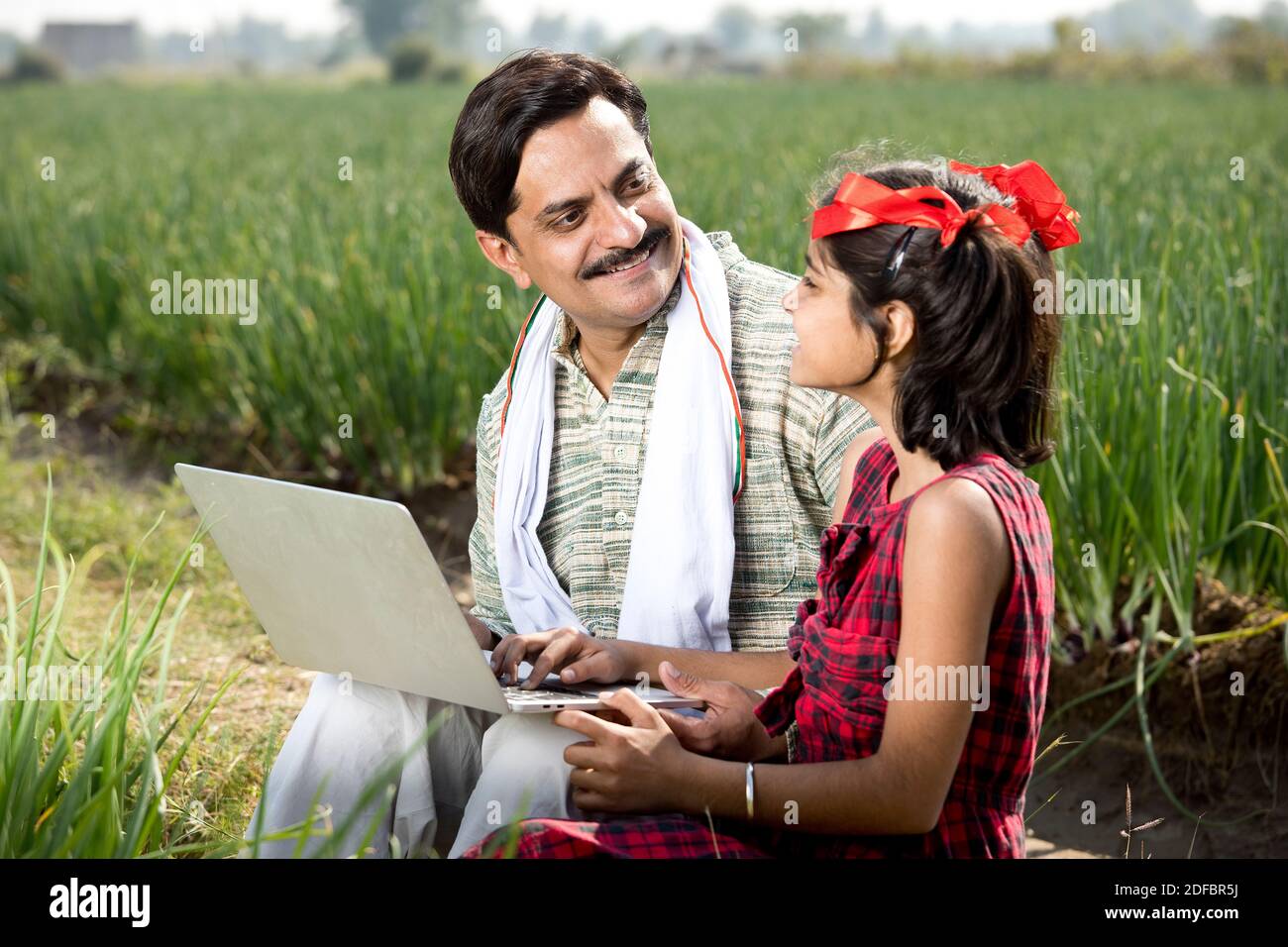 Indian farmer with laptop hi-res stock photography and images - Alamy