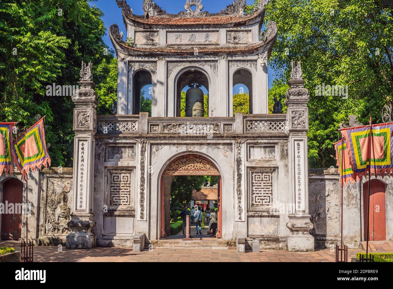 Vietnamese Shrine High Resolution Stock Photography and Images - Alamy