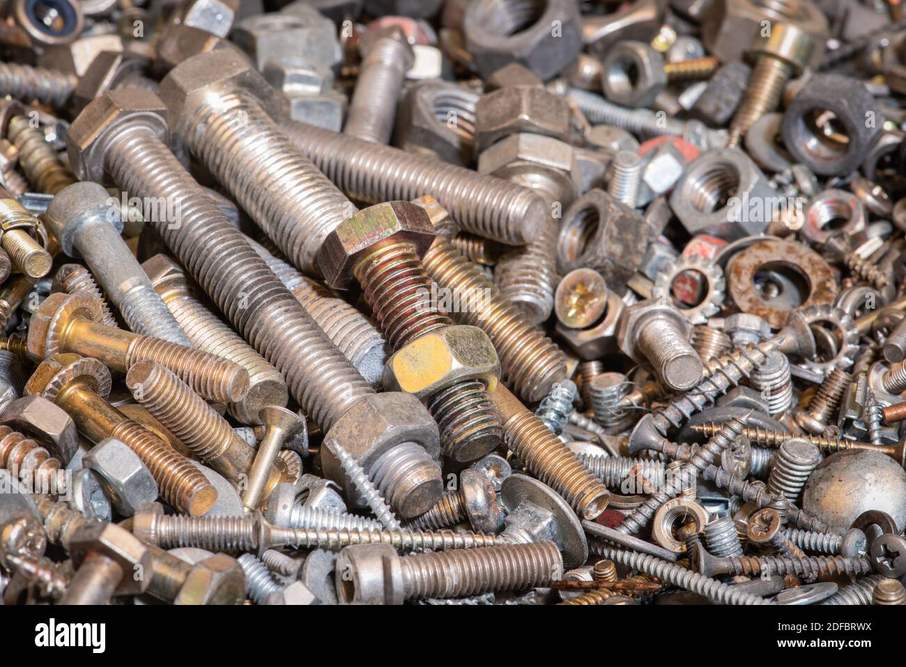 Pile of nuts and bolts hi-res stock photography and images - Alamy