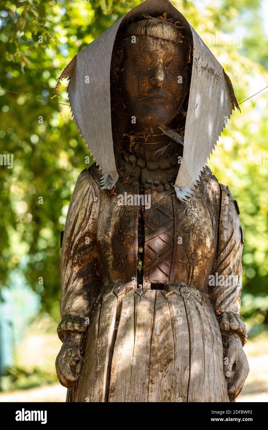 old og hives made of trunks of thick trees Stock Photo - Alamy
