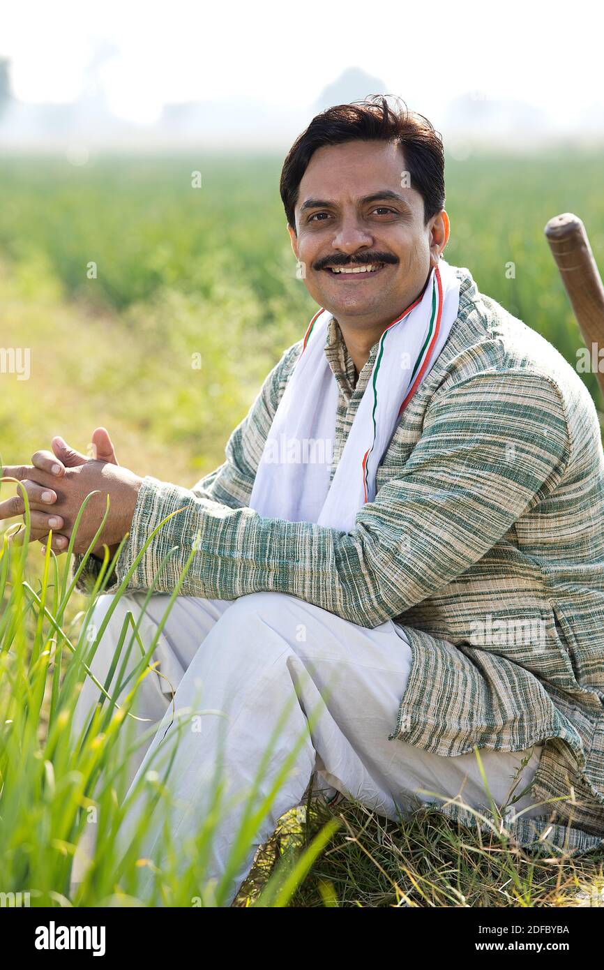 Indian shovel hi-res stock photography and images - Alamy