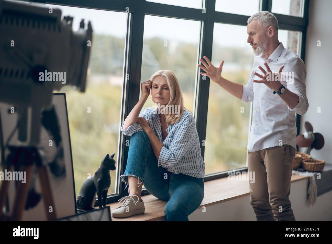 Conversation failure hi-res stock photography and images - Alamy