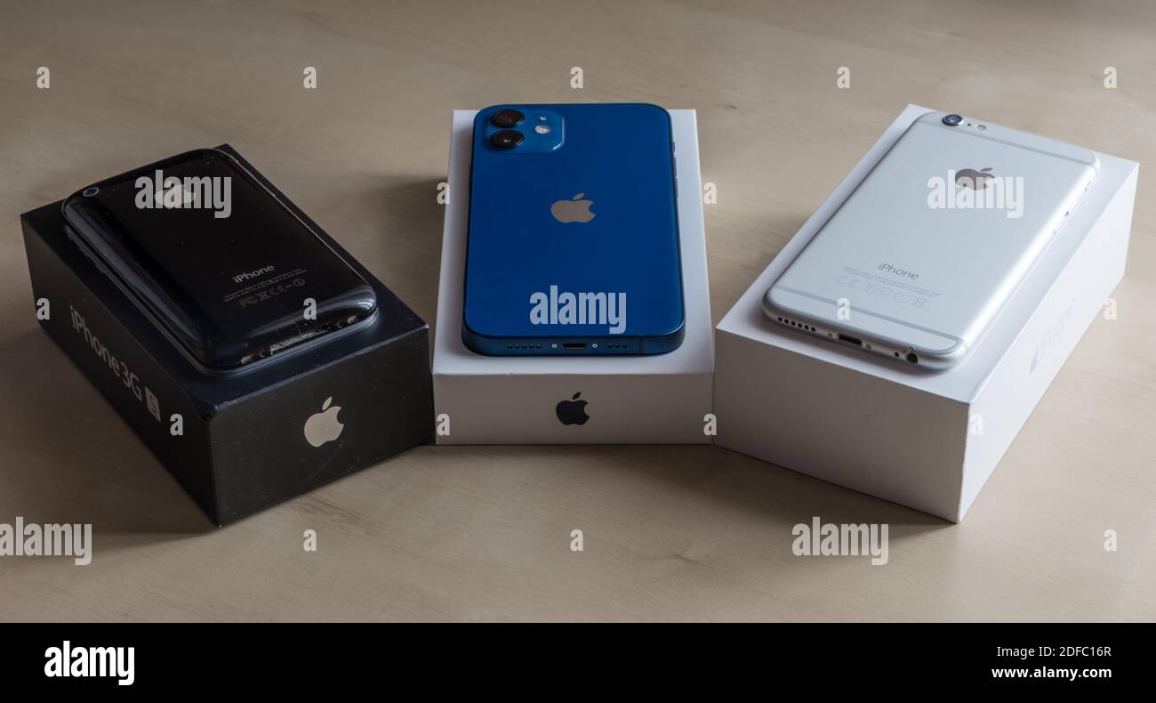 CUPERTINO, UNITED STATES - Nov 26, 2020: The evolution of Apple iPhones ...