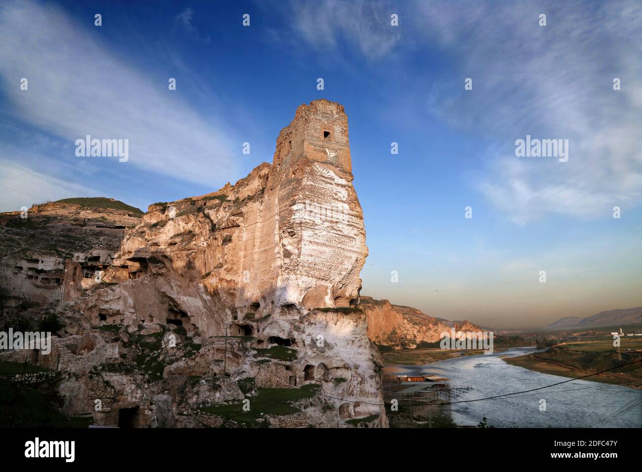 Hasankeyf heritage hi-res stock photography and images - Alamy