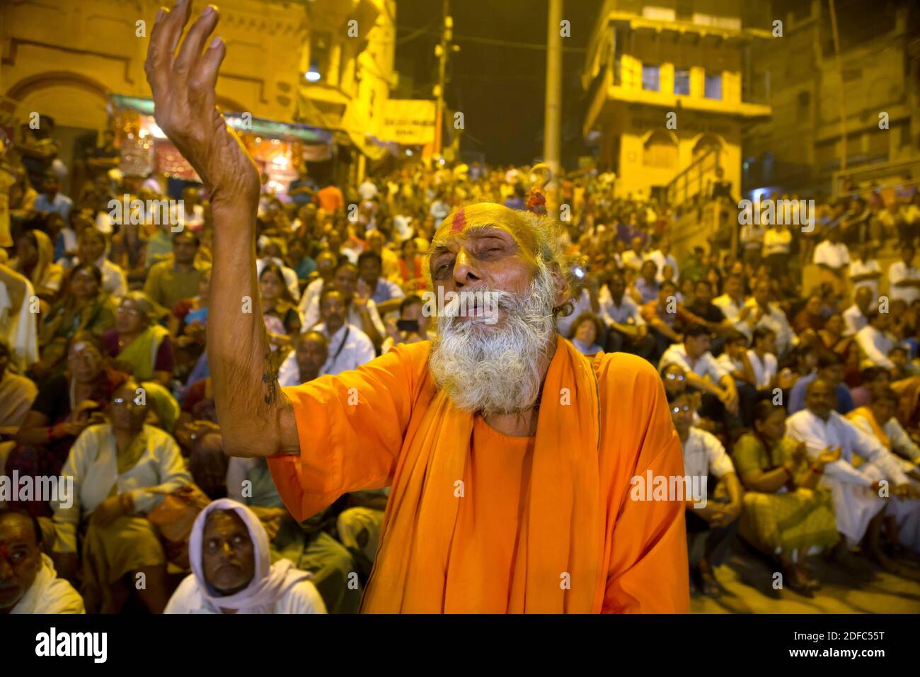 India, crowd during Shivaratri in Varanasi Stock Photo - Alamy
