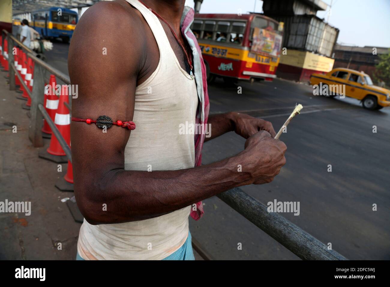 India street photography hi-res stock photography and images - Alamy