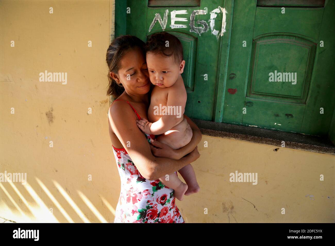 Brazil, mother with her child in Barreirinhas Stock Photo - Alamy