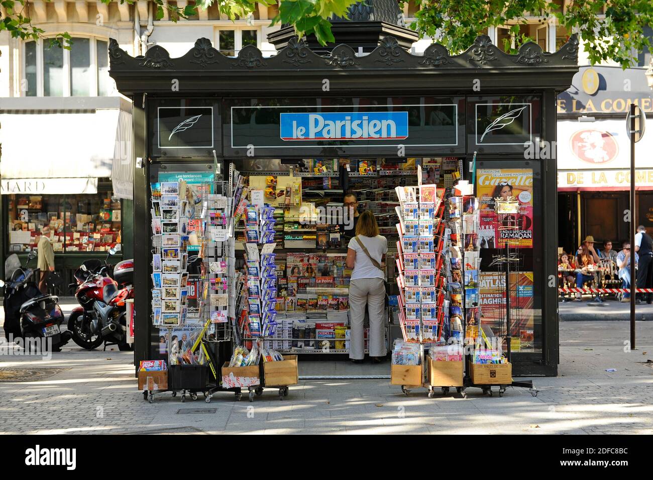 France, Paris, Palais Royal, place Colette Stock Photo - Alamy