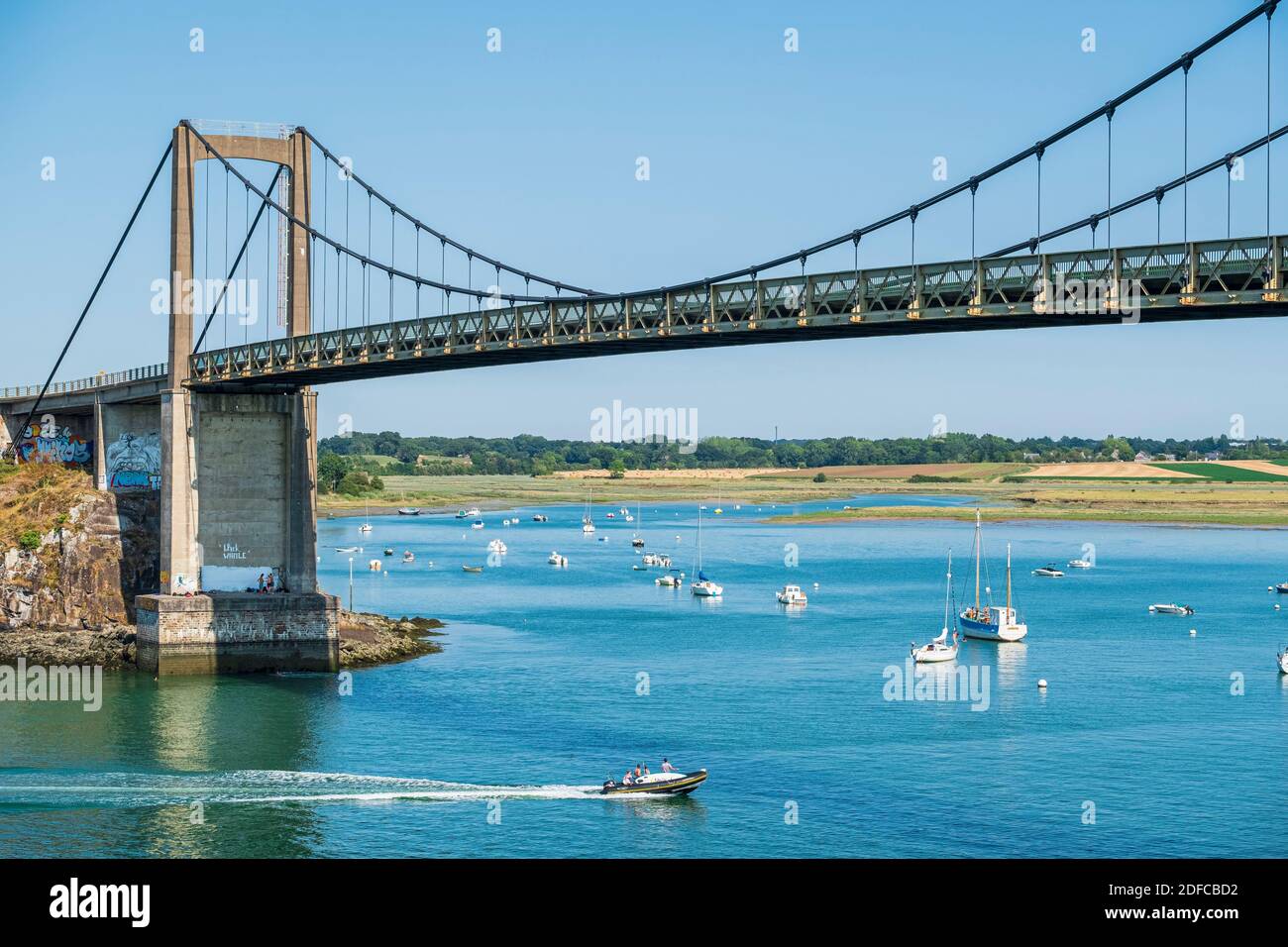 Bridge over the rance hi-res stock photography and images - Alamy