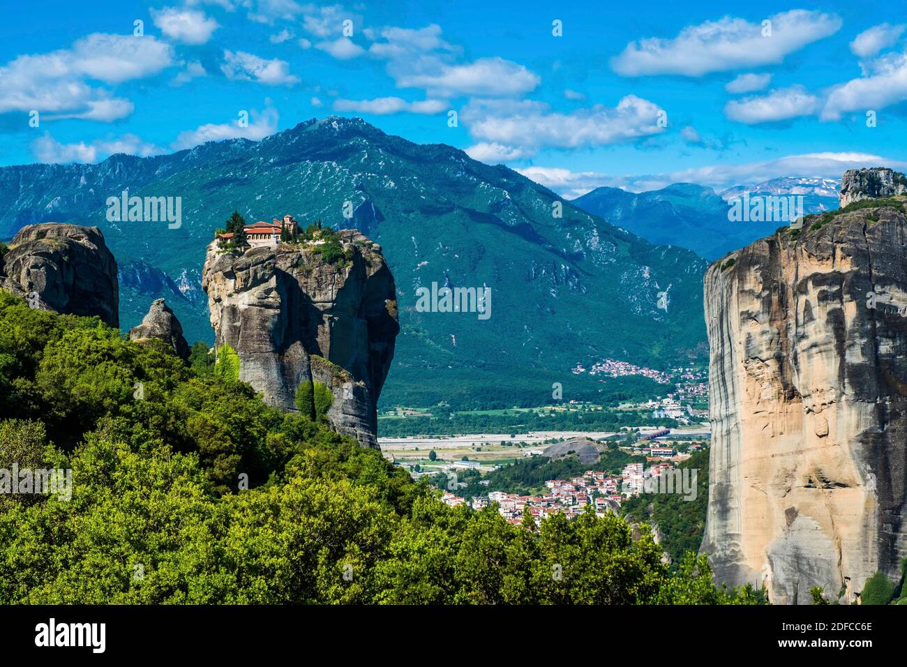 Greece, Thessaly, Penea valley, Kalambaka, Orthodox monasteries of ...