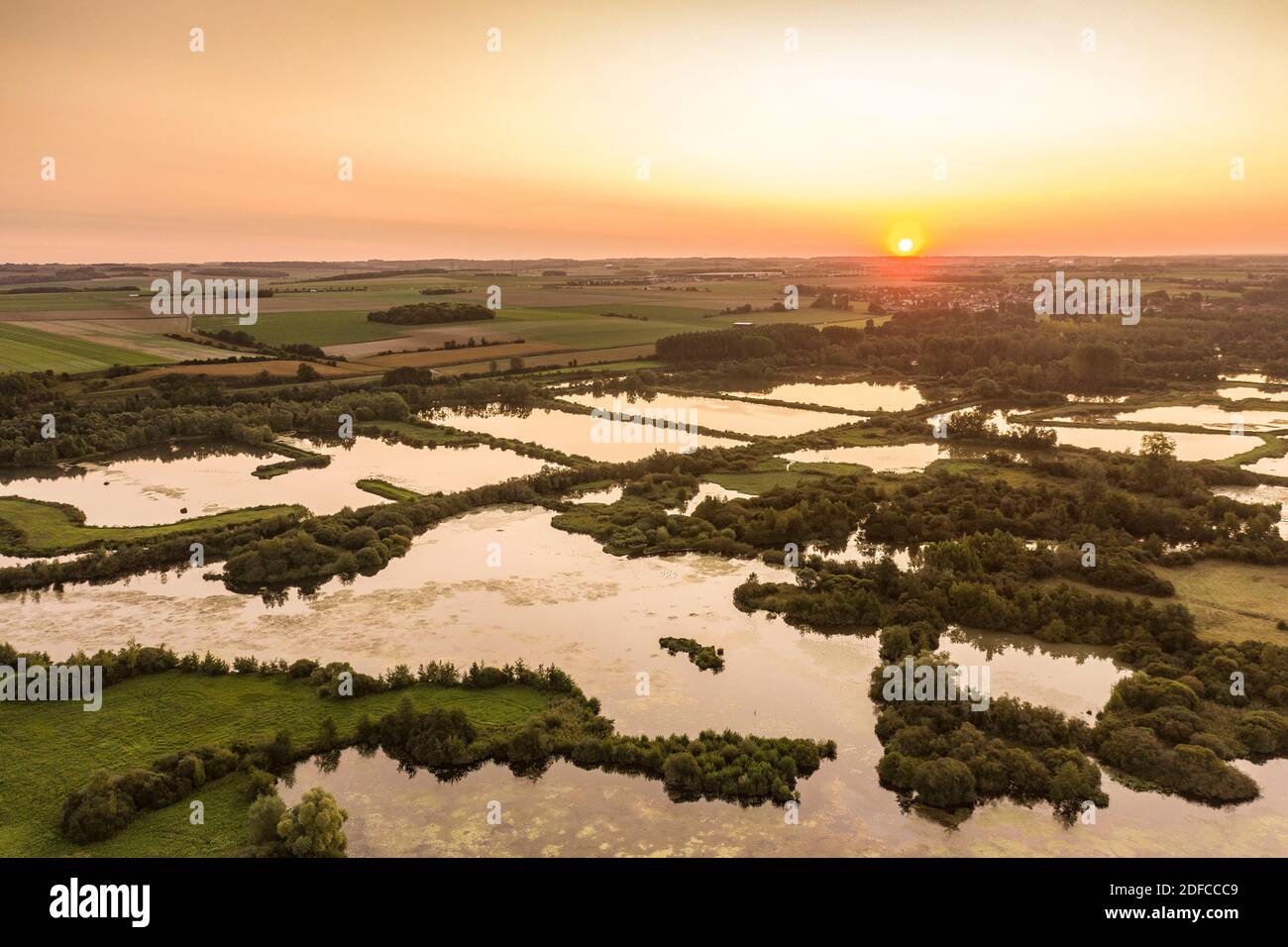 Picquigny hi-res stock photography and images - Alamy