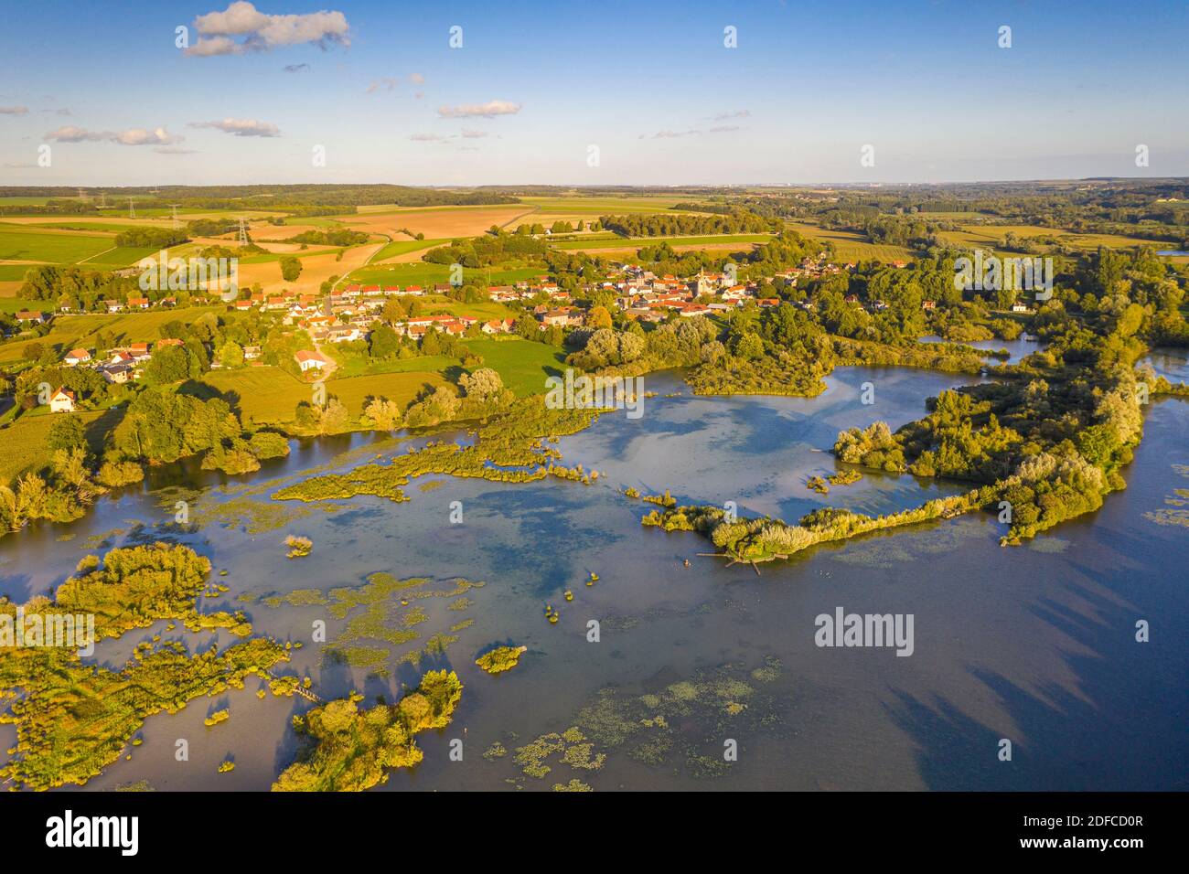 Village de la somme 80 hi-res stock photography and images - Alamy