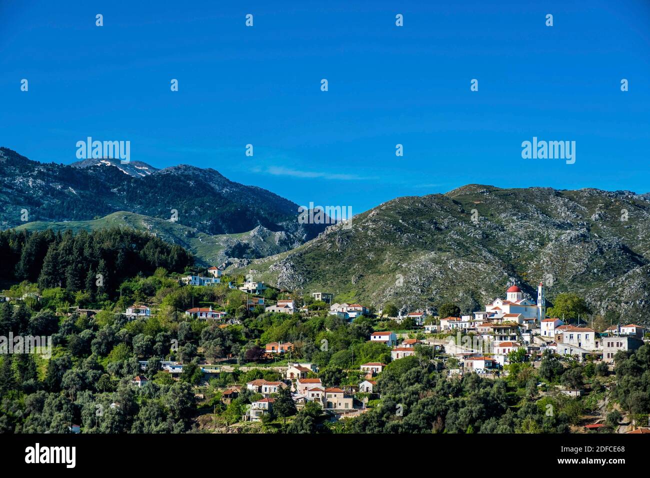 Greece, Crete, White Mountains, Omalos, trek on top of Mount Gingilos ...