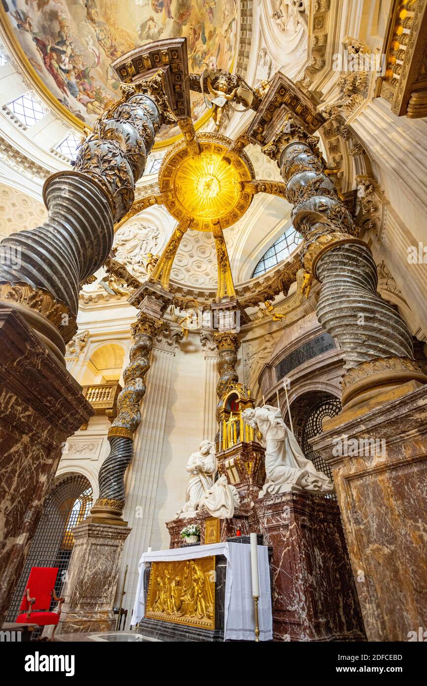 France, Paris, church of Val de Grace, catholic, Baroque style (1667 ...