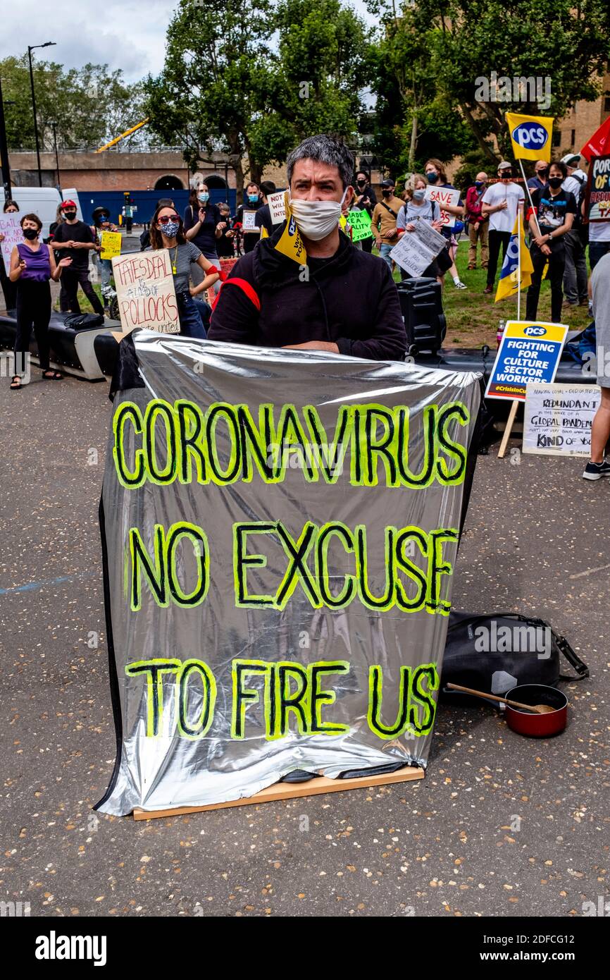 People Protest Against Job Cuts At The Tate Modern Art Gallery, London ...