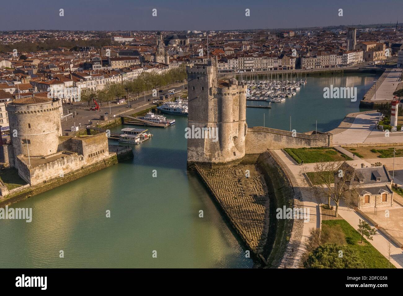 AERIAL VIEW, LA ROCHELLE, OLD PORT, (17) CHARENTE-MARITIME, NOUVELLE ...