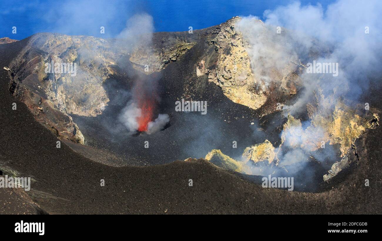 Stromboli during strong eruption to sunrise Stock Photo - Alamy