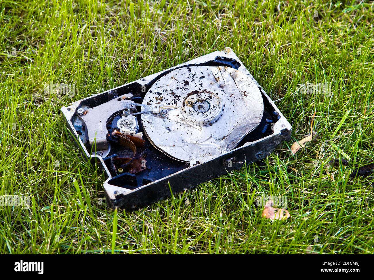 Hard drive destroy hi-res stock photography and images - Alamy