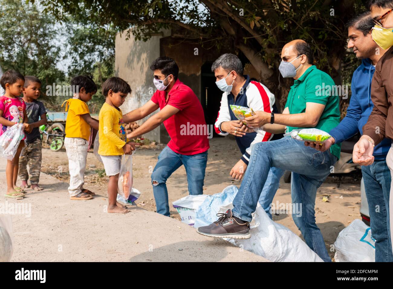 NOIDA, UTTAR PRADESH, INDIA - NOVEMBER 2020 : Group of young people of ...