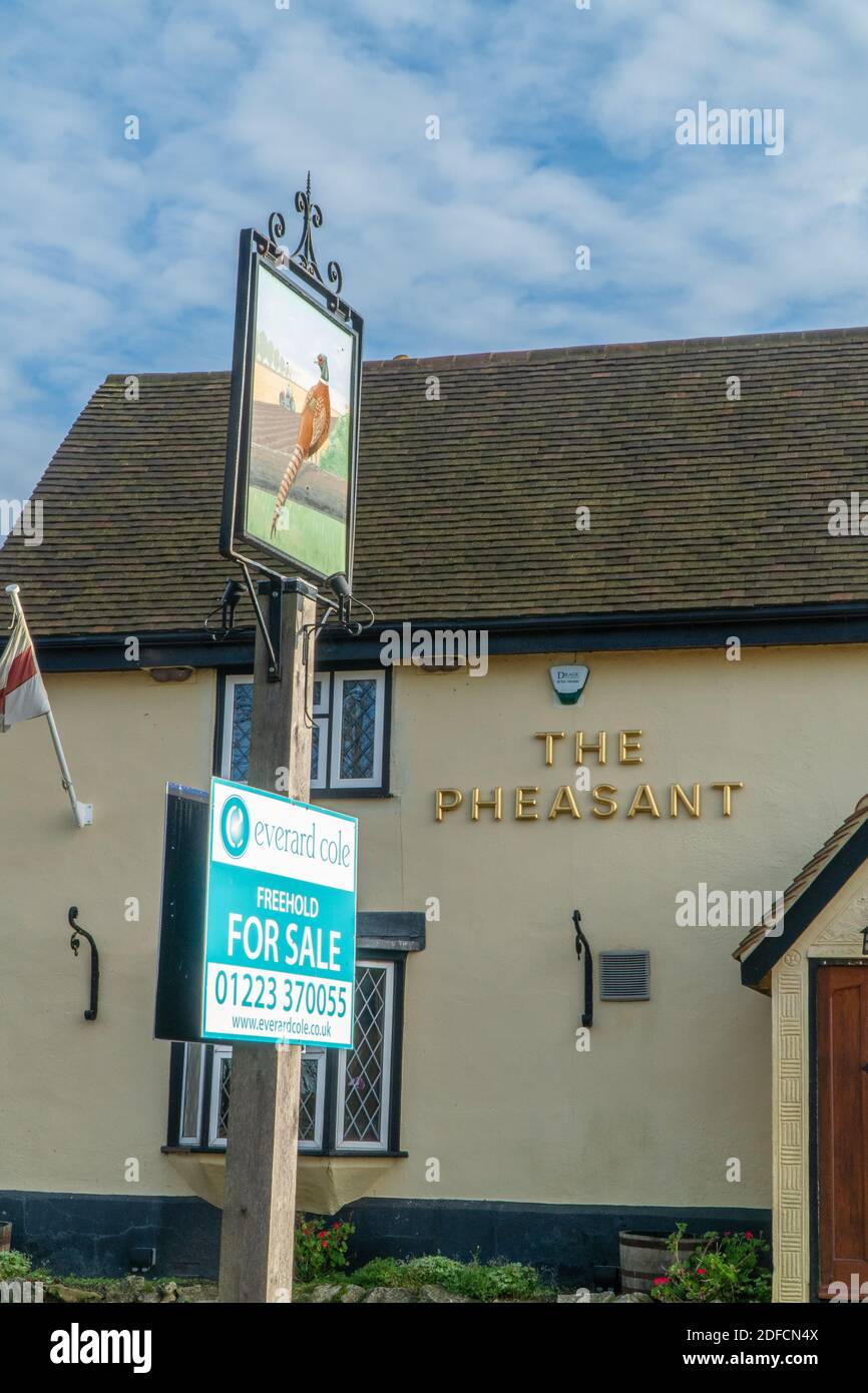 UK Rural pub for sale Stock Photo - Alamy