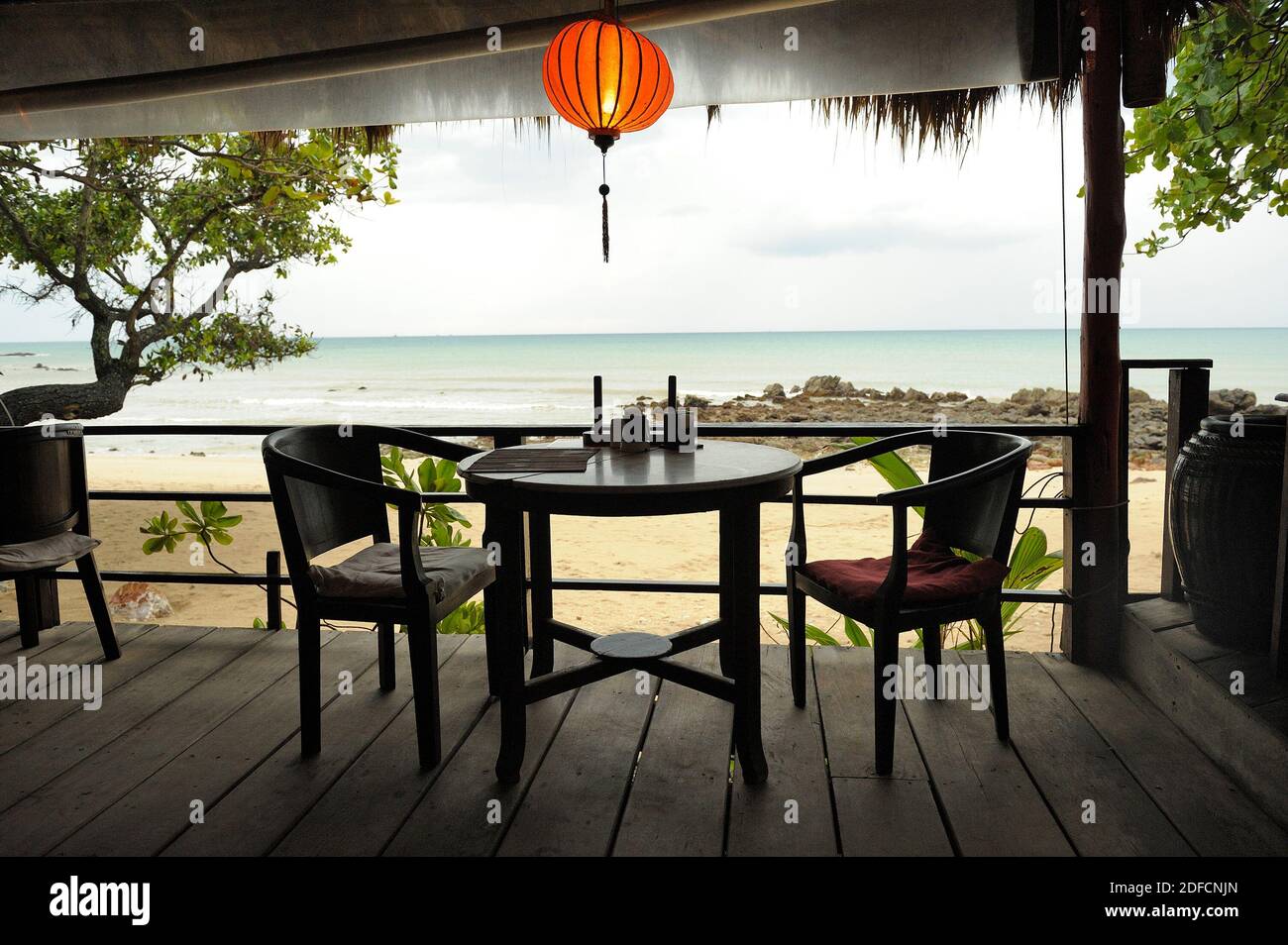 Nobody beach empty clients hi-res stock photography and images - Alamy