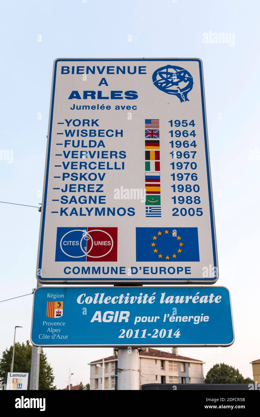 City arles hi-res stock photography and images - Alamy