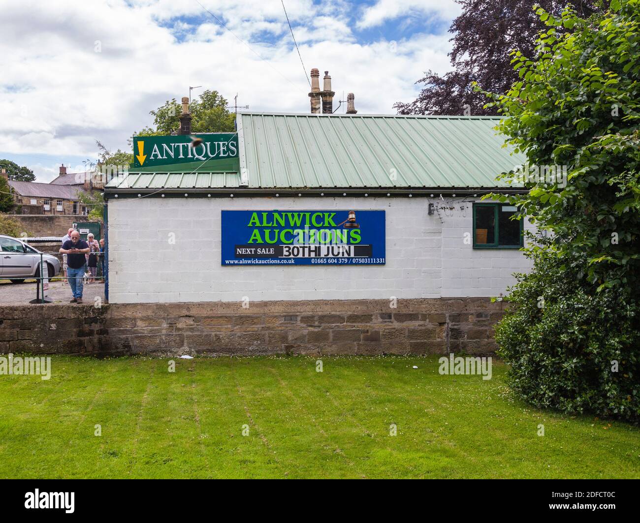 United auctions hi-res stock photography and images - Alamy