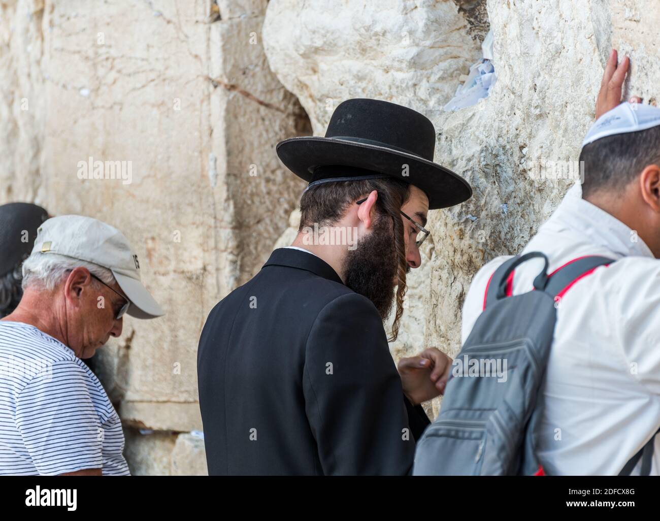 Othodox jewish men wailing at Western Wall, Wailing Wall, an ancient ...