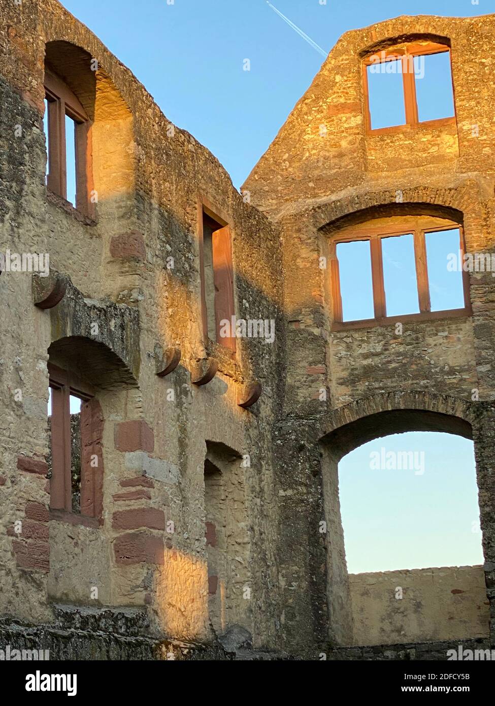 Landskron Castle Ruins In Oppenheim, Rheinhessen, Built In 13th Century ...