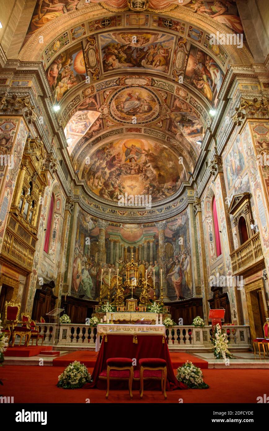 Santo Spirito Interior