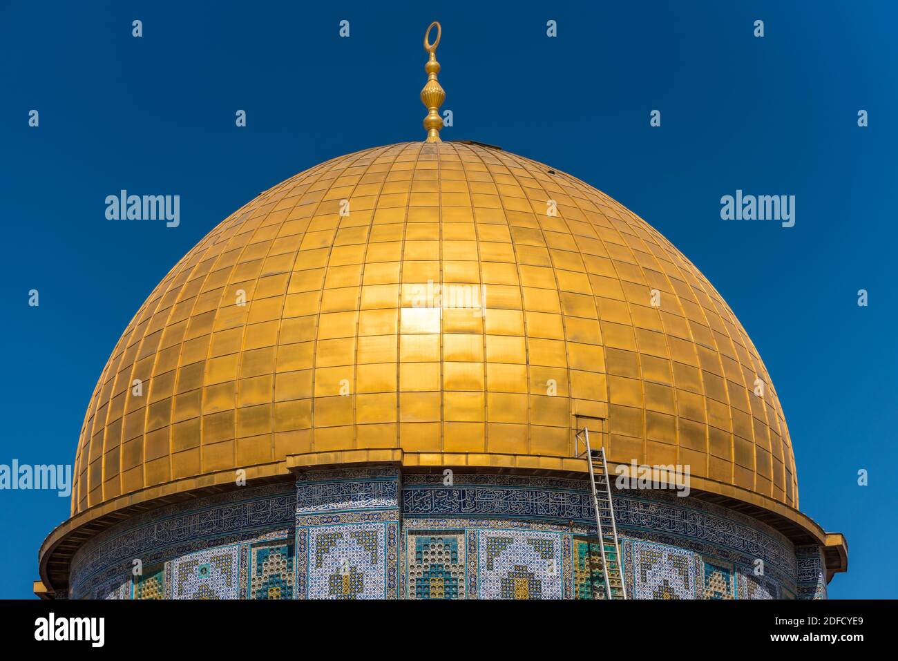 Close-up of Golden Dome of the Rock on Temple Mount of Old City of ...