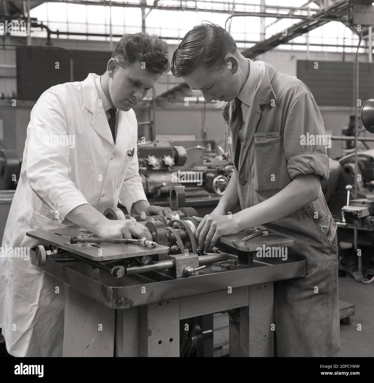 1950s historical engineering aviation hi-res stock photography and ...